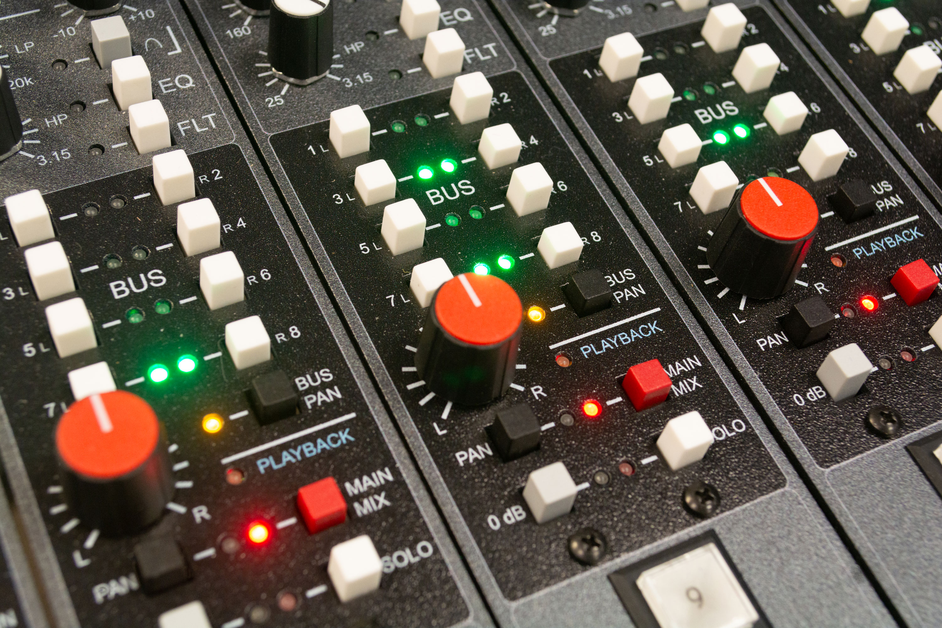 32Classic Console | Harrison Consoles