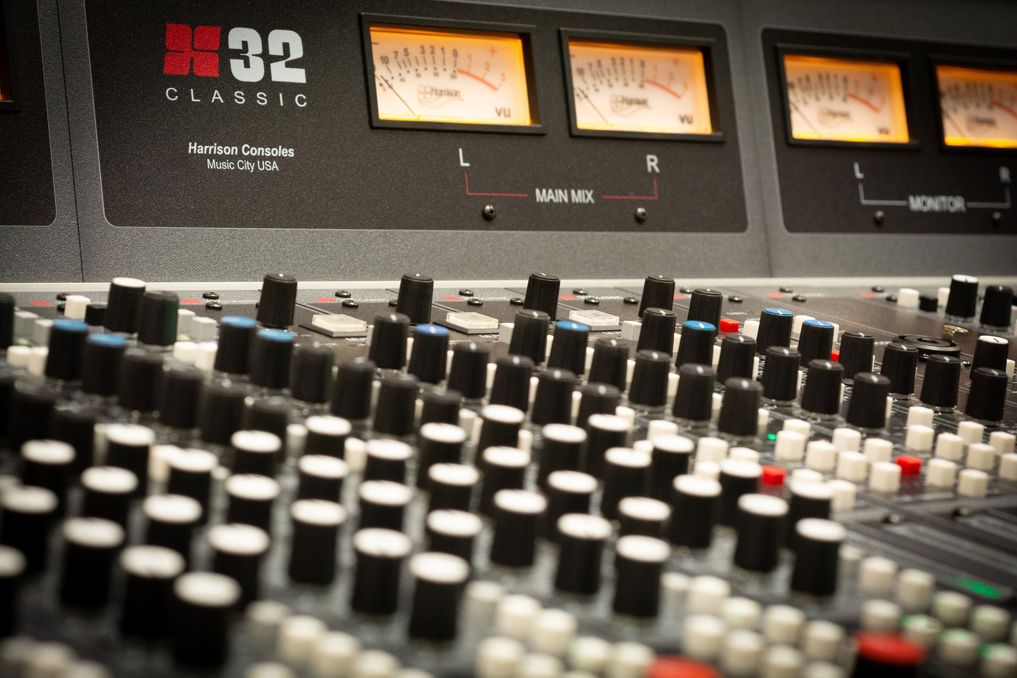 32Classic Console | Harrison Consoles